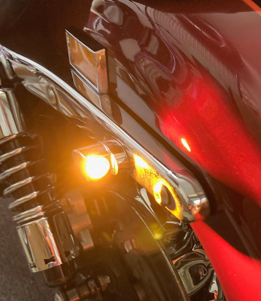 Strut-Mounted 3-in-1 AeroBeam LED Indicators | HogLights